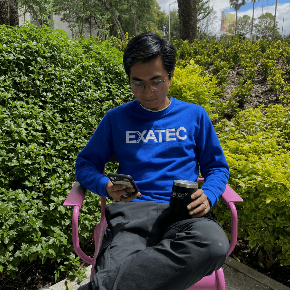 Sudadera Crewneck azul rey EXATEC